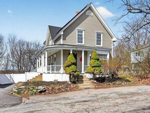 house with 3 bedroom, Gardner MA DLS102347049
