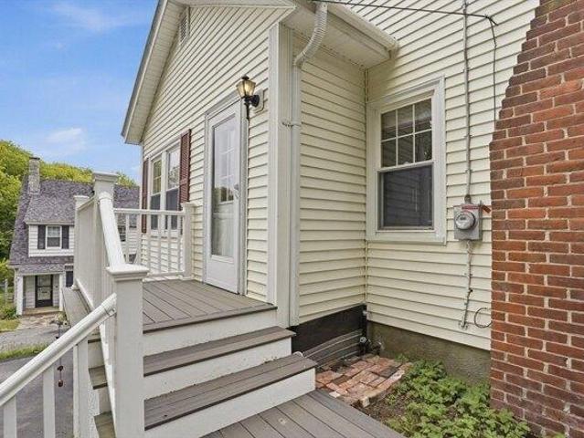house with 3 bedroom, Gardner MA DLS103074318