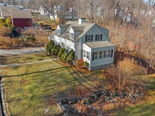 house with 3 bedroom, Gardner MA DLS103036263