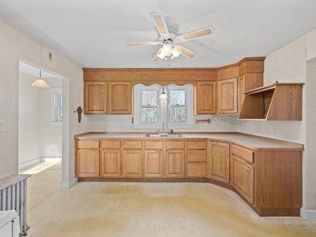 house with 3 bedroom, Gardner MA DS104331230