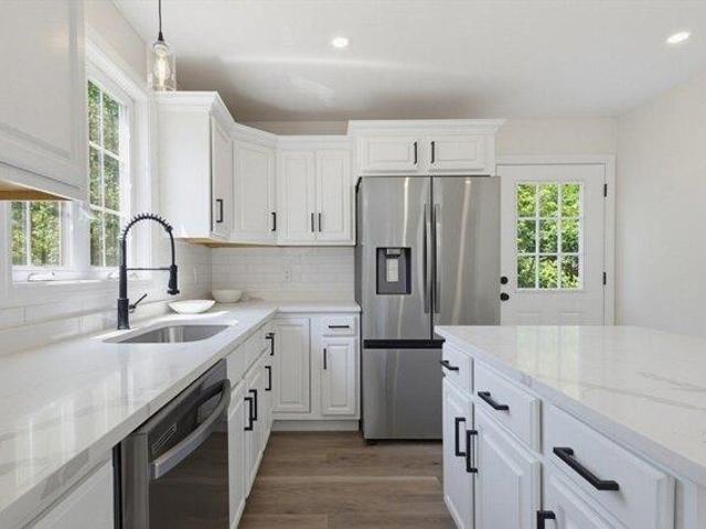 house with 3 bedroom, Gardner MA ES105040328