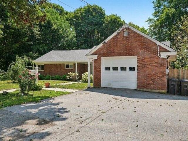 house with 3 bedroom, Gardner MA ES105082780