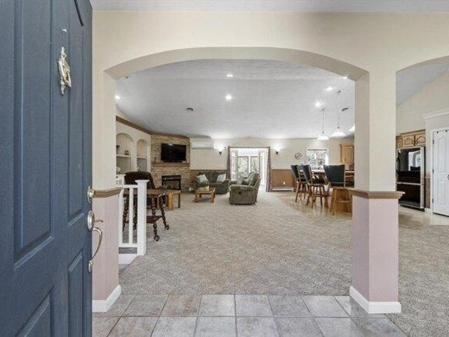 house with 3 bedroom, Gardner MA ES105094023