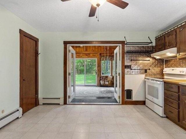 house with 3 bedroom, Gardner MA ES105175862