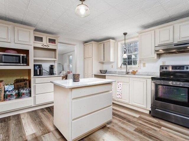 house with 3 bedroom, Gardner MA ES103018163
