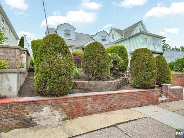 house with 3 bedroom, Garfield NJ DS103664134