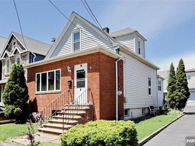 house with 3 bedroom, Garfield NJ DS104264145