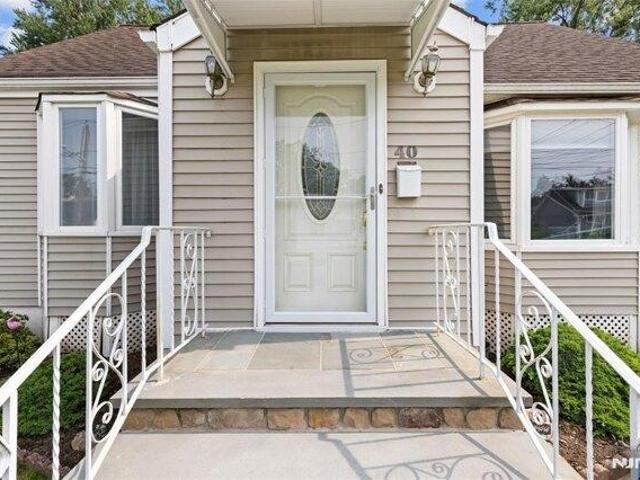 house with 3 bedroom, Garfield NJ ES105155946