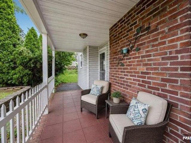 house with 3 bedroom, Garfield NJ ES105159910