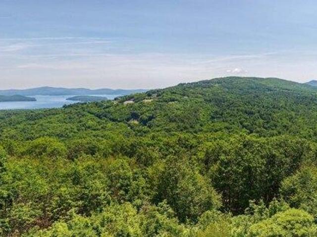 house with 3 bedroom, Gilford NH DS104077308
