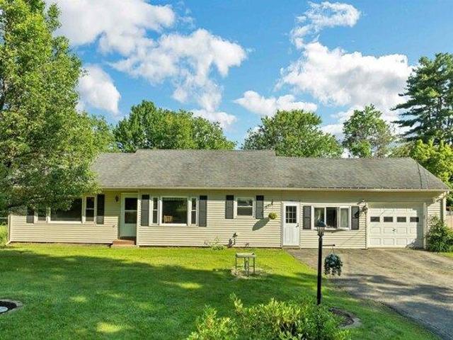 house with 3 bedroom, Gilford NH DS104113246