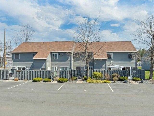 house with 3 bedroom, Gilford NH DS102778673