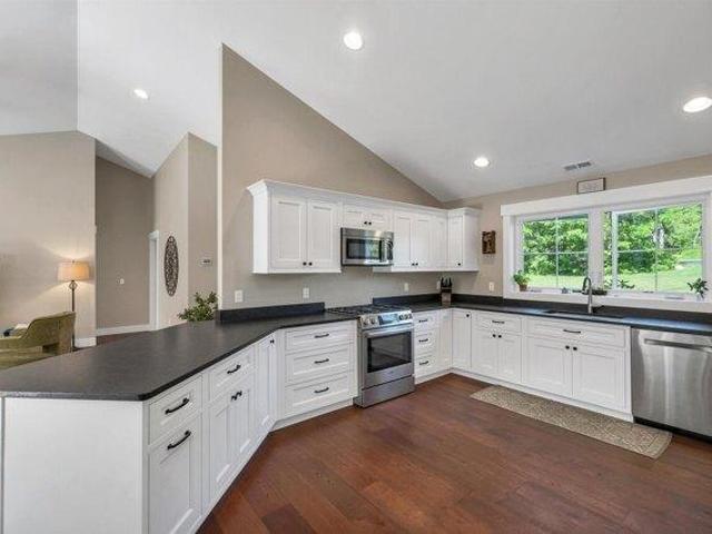 house with 3 bedroom, Gilford NH DS103932053