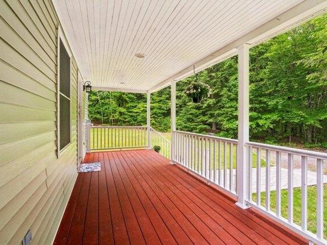 house with 3 bedroom, Gilford NH ES104077178