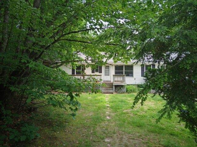 house with 3 bedroom, Gilford NH ES104188276