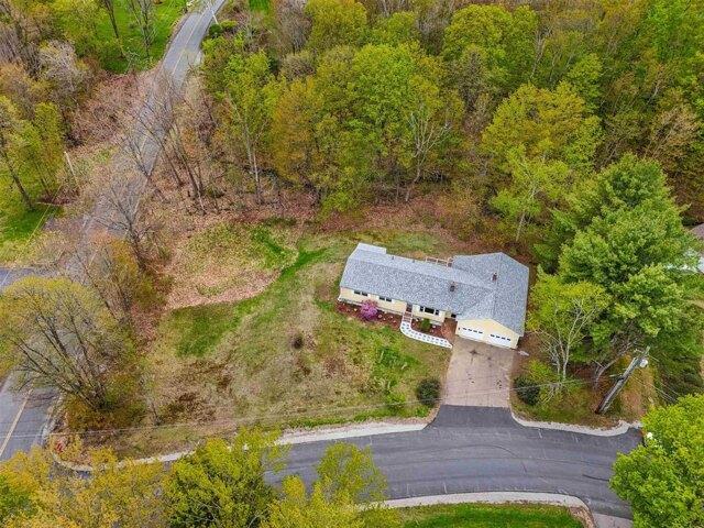 house with 3 bedroom, Gilford NH ES104544296