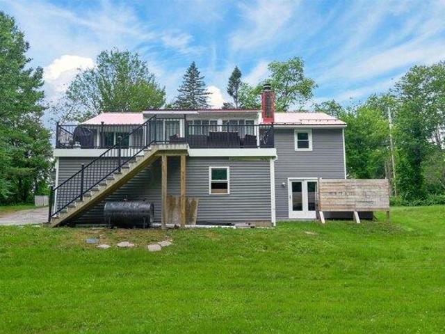 house with 3 bedroom, Gilford NH ES104604806