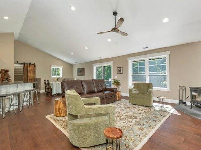 house with 3 bedroom, Gilford NH ES104762334