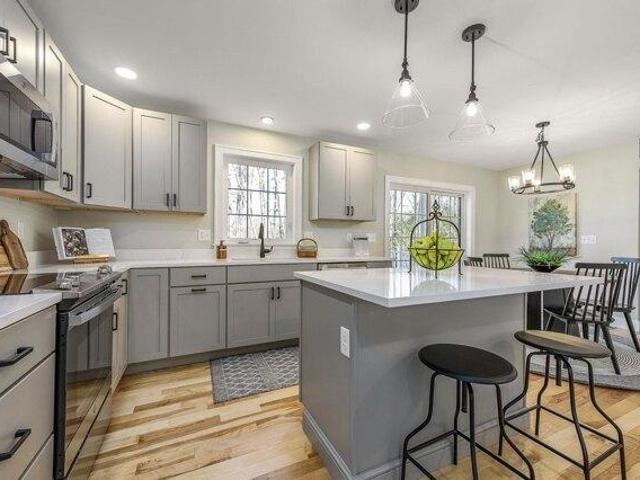 house with 3 bedroom, Gilford NH ES103967513