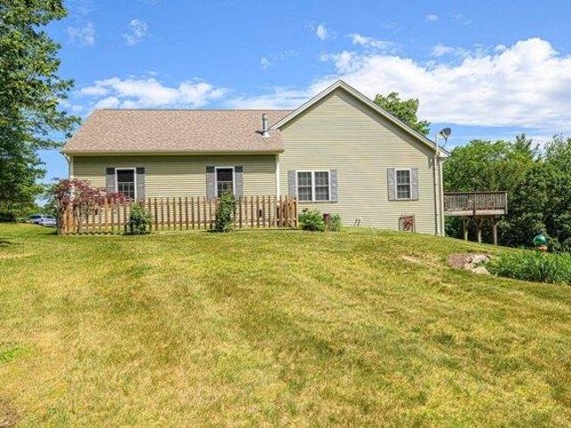 house with 3 bedroom, Gilmanton NH ES105093640