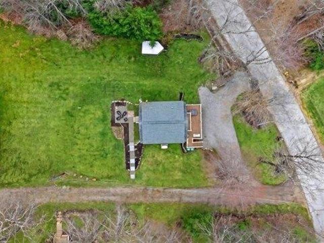 house with 3 bedroom, Gilmanton NH ES105096283