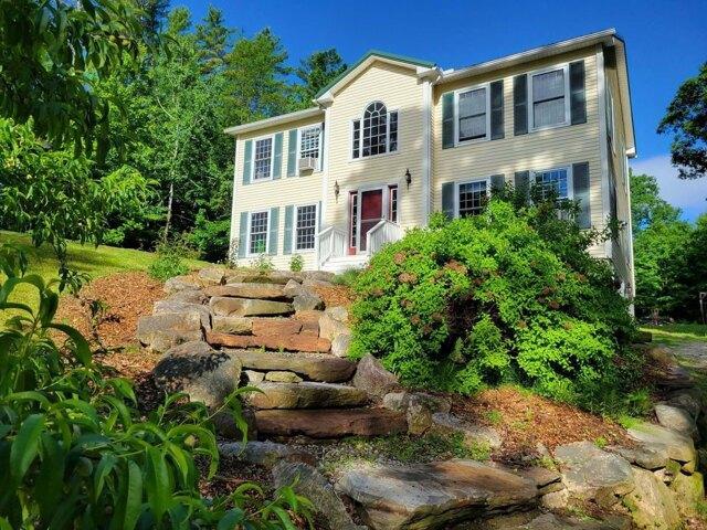 house with 3 bedroom, Gilmanton NH ES105105747