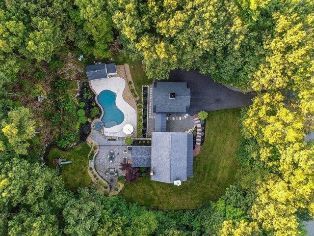 house with 3 bedroom, Goffstown NH DLS103020233