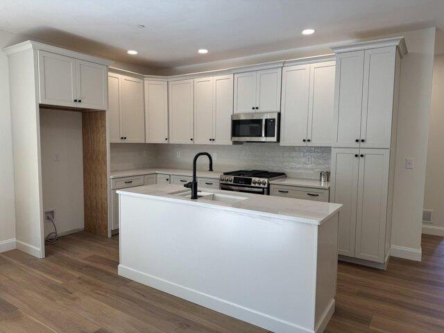 house with 3 bedroom, Goffstown NH DS104409493