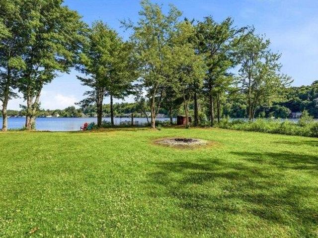 house with 3 bedroom, Goffstown NH ES104608107