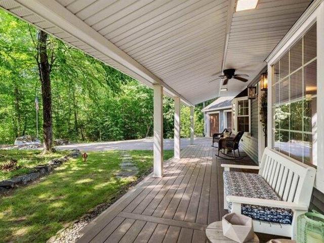 house with 3 bedroom, Goffstown NH ES104832032