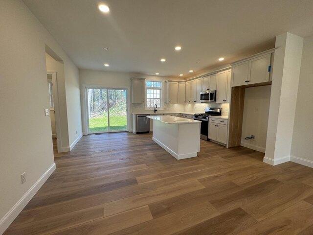 house with 3 bedroom, Goffstown NH ES104920526