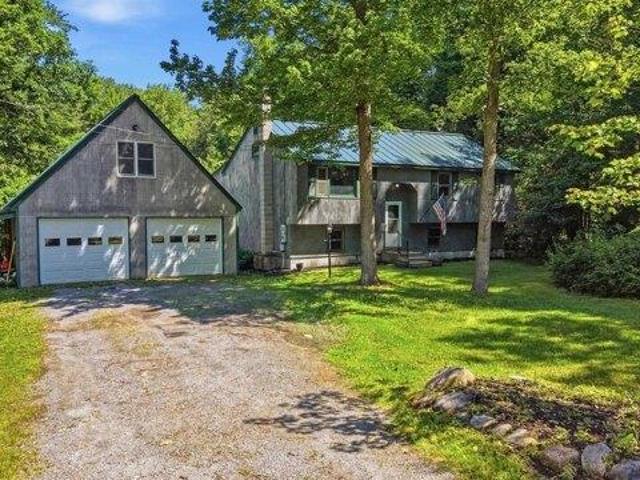 house with 3 bedroom, Goffstown NH ES105126039