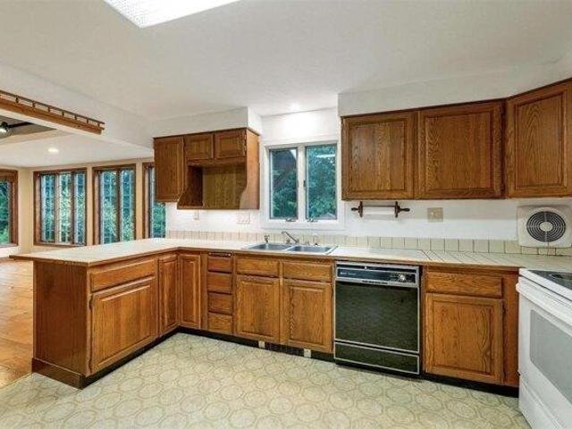 house with 3 bedroom, Goffstown NH ES105172032