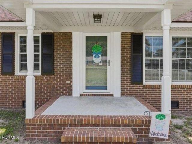 house with 3 bedroom, Goldsboro NC ES104901371
