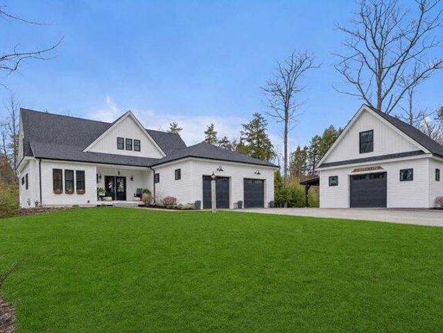 house with 3 bedroom, Gorham ME DS102158508