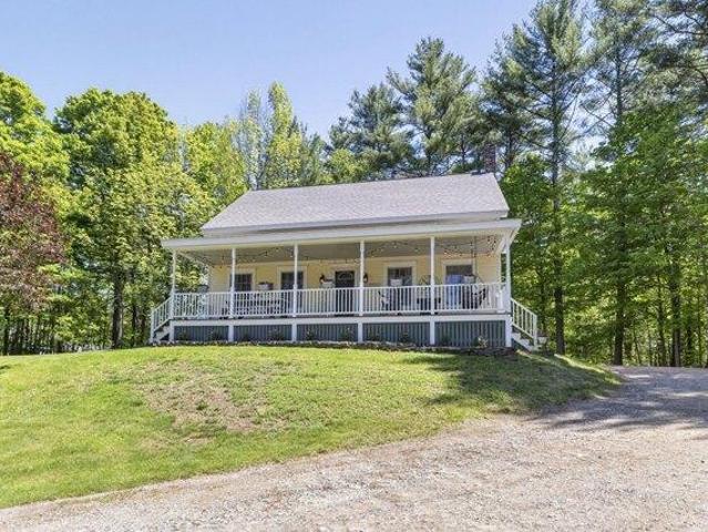 house with 3 bedroom, Gorham ME DS103071410