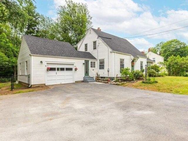 house with 3 bedroom, Gorham ME ES104299374