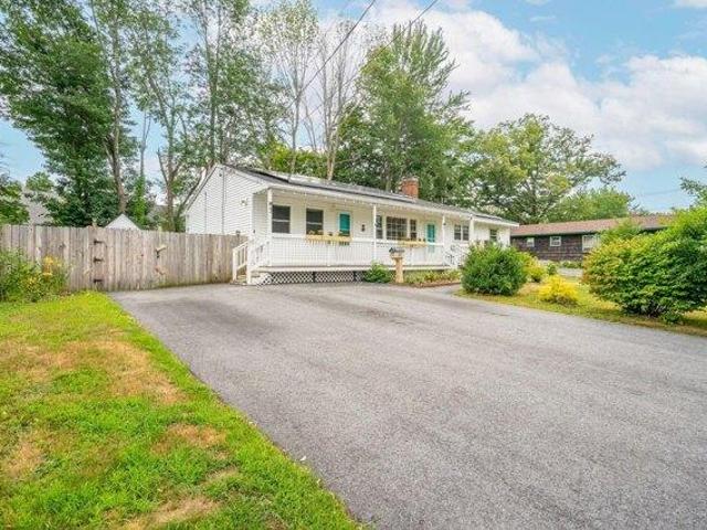 house with 3 bedroom, Gorham ME ES105161017