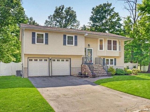 house with 3 bedroom, Goshen NY ES104901535
