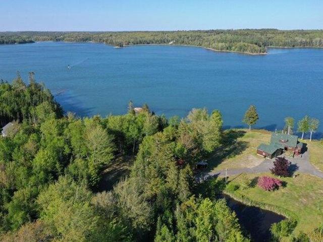 house with 3 bedroom, Gouldsboro ME ES105108167