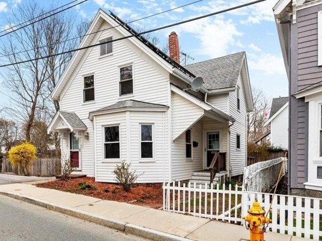 house with 3 bedroom, Gloucester MA DLS102447997