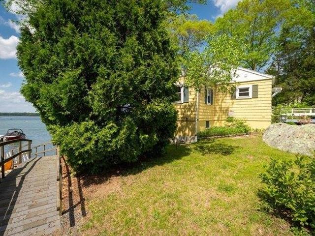 house with 3 bedroom, Gloucester MA DS104266101