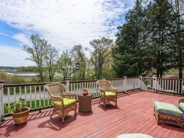 house with 3 bedroom, Gloucester MA DS103969306