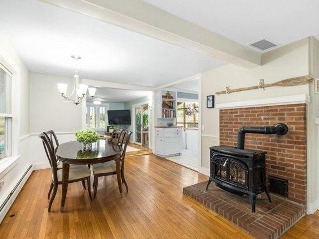 house with 3 bedroom, Gloucester MA ES104541025