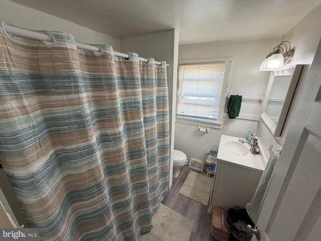 house with 3 bedroom, Gloucester City NJ ES105157625