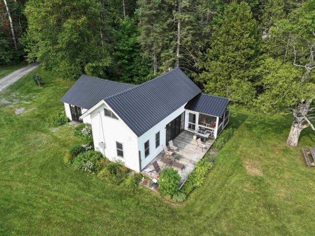 house with 3 bedroom, Glover VT ES105230488