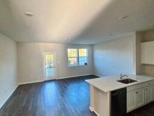 house with 3 bedroom, Glassboro NJ DS102559632