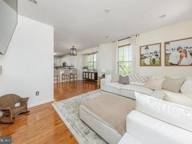 house with 3 bedroom, Glassboro NJ ES105173219