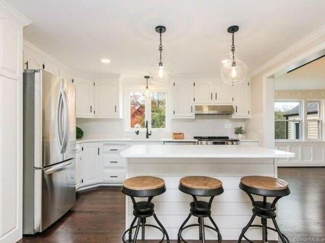 house with 3 bedroom, Glastonbury CT DLS101572988