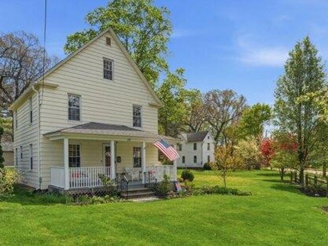 house with 3 bedroom, Glastonbury CT DS103127703